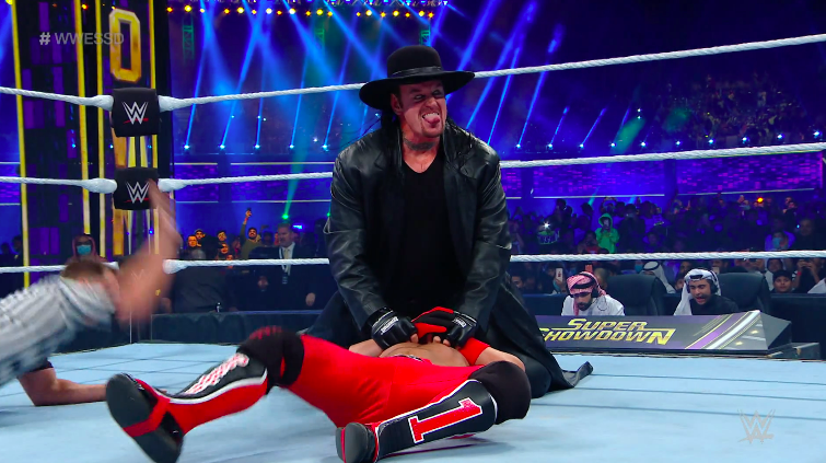 The Prestigious Tuwaiq Mountain Trophy | The Worst of WWE