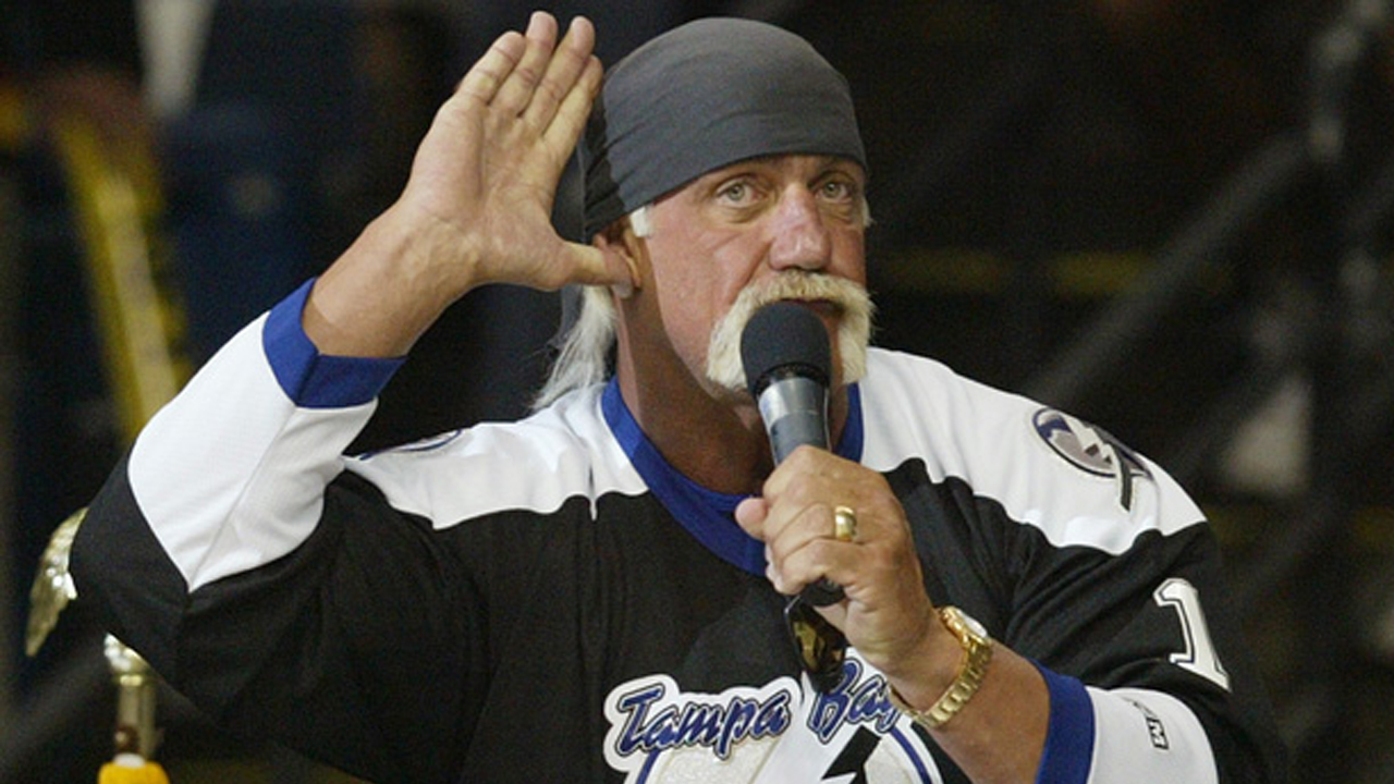 Hulk Hogan Boosts The Tampa Bay Lightning | WrestleCrap