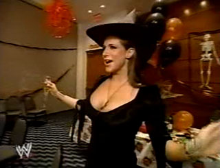 50 Best Diva Halloween Costumes Ever - WWE.com | Wrestling Forum